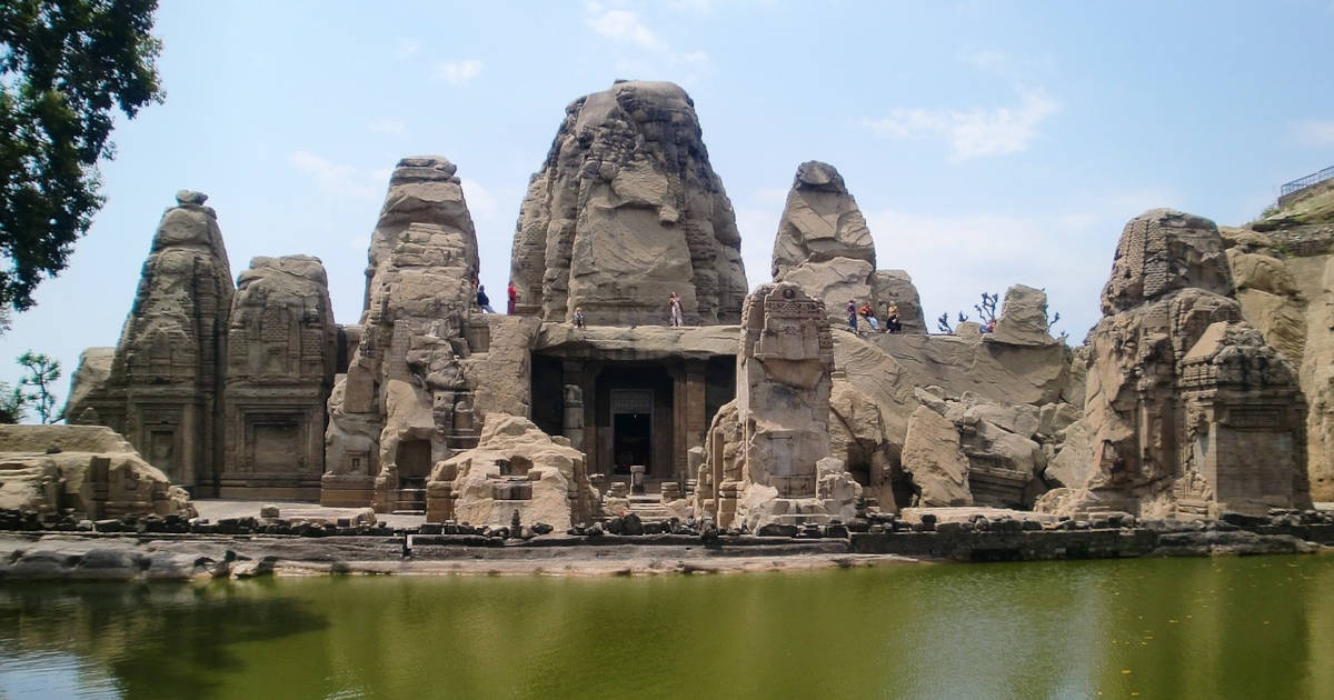 Sacred Stones are a symbiosis connecting art & architecture